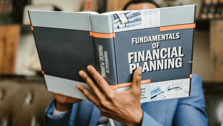 Financial Planning for College: Navigating Costs, Aid, and Investment ...